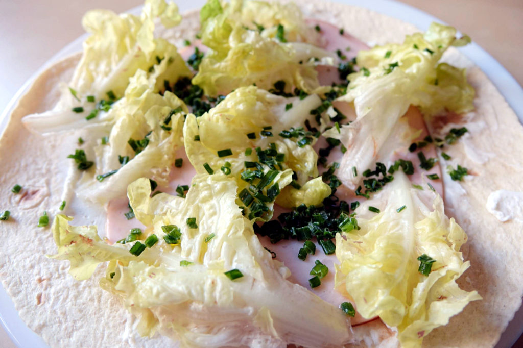 Wraps light au jambon de dinde, laitue et ciboulette | Régal de paresse